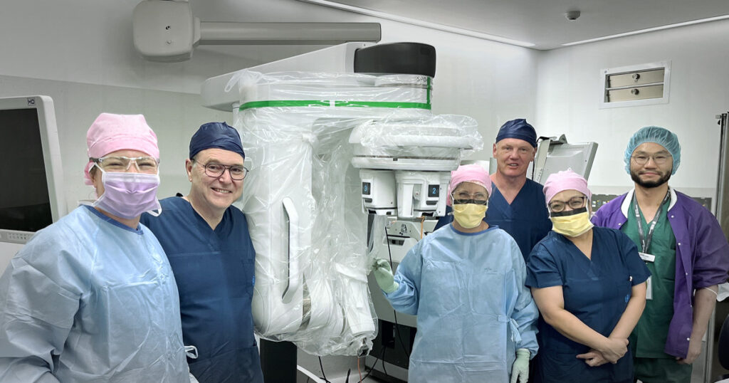 First Da Vinci Single Port Surgery - Associate Professor Richard Gallagher